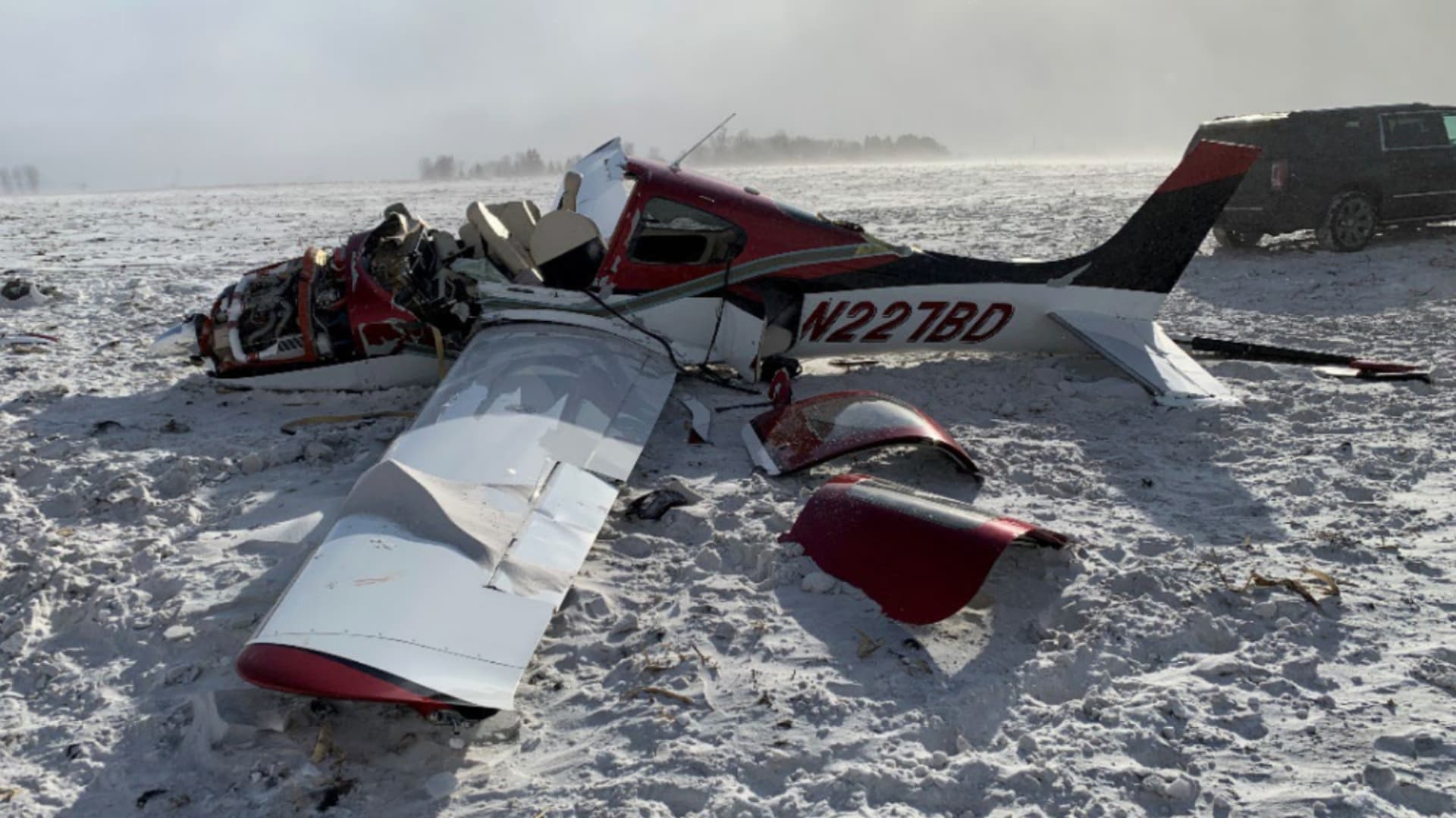N227BD Cirrus SR22 CAPS Deployment After Go-Around – Hutchinson, MN ...